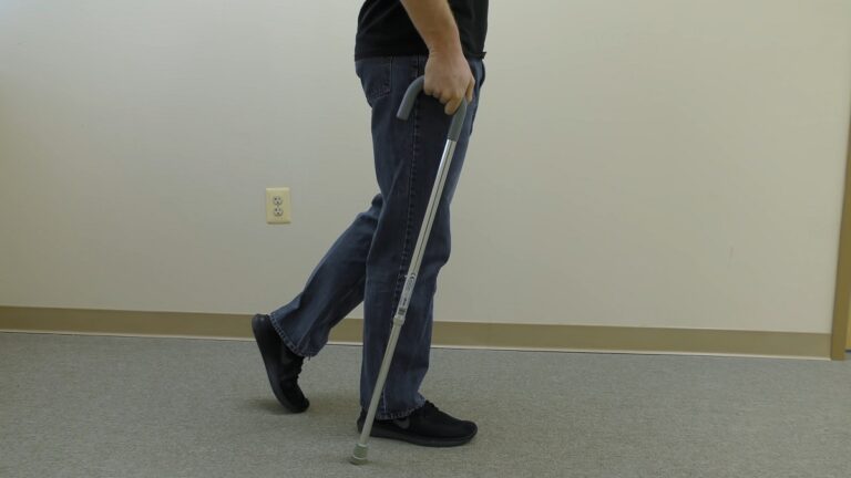 Struggling with Pain While Walking? 10 Tips for Seniors to Stay Active ...